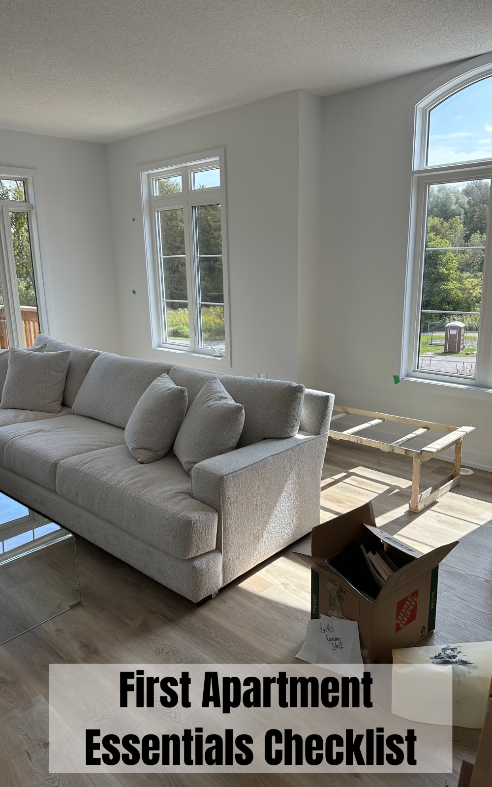 The Ultimate First Apartment Essentials Checklist: Budget-Friendly ...